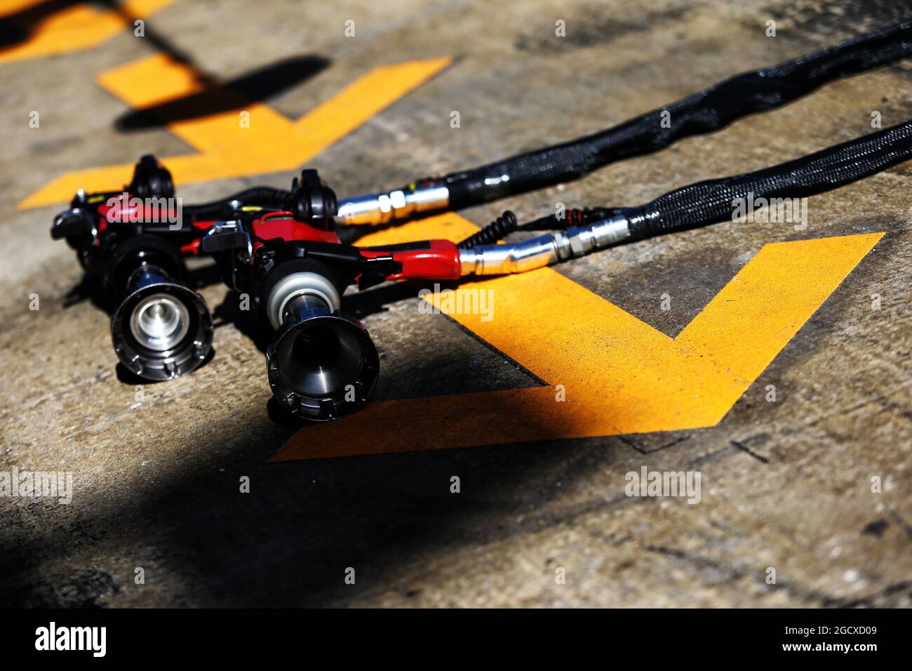 Ferrari pit stop air guns hi-res stock photography and images - Alamy