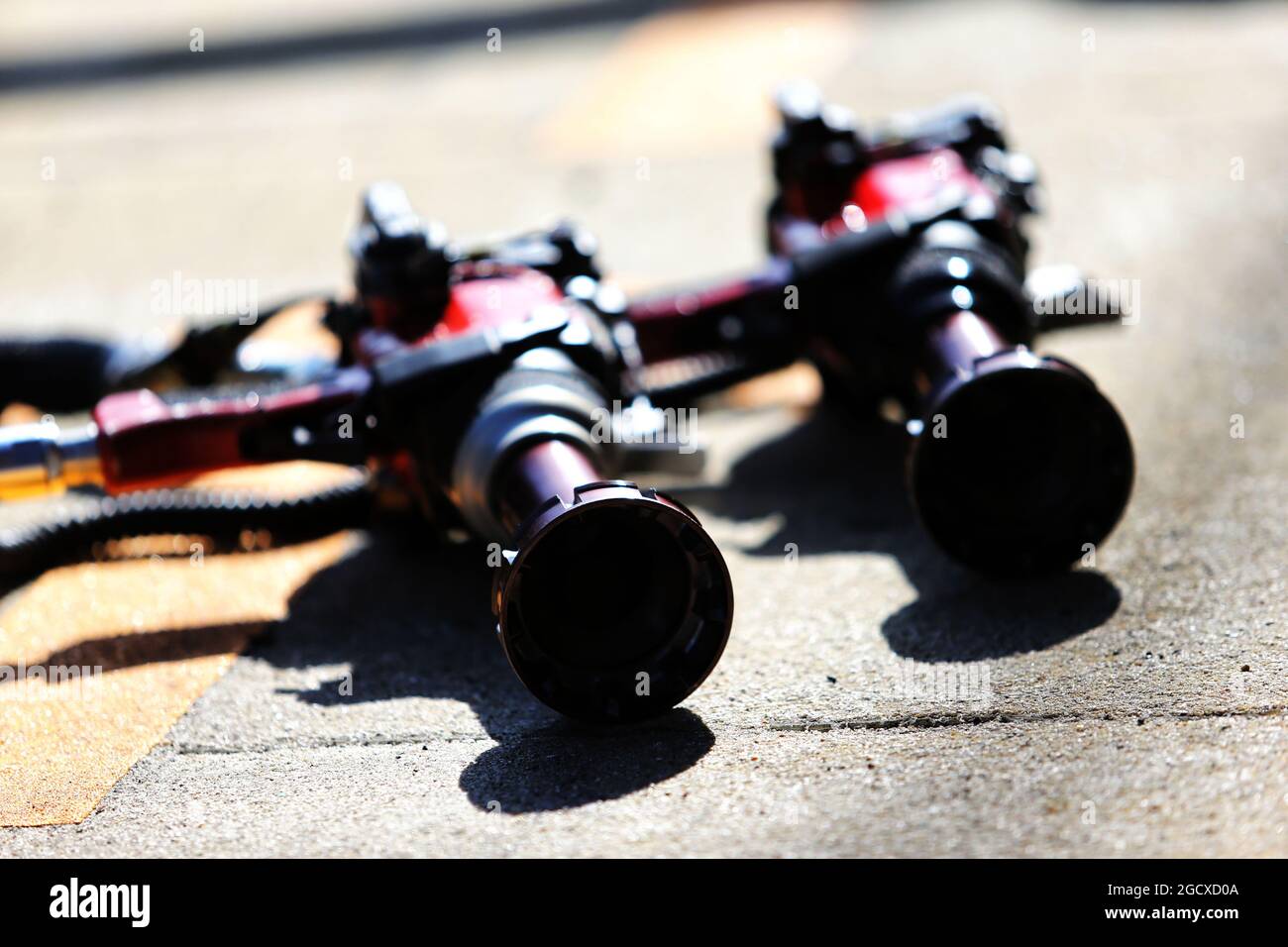 Ferrari pit stop air guns hi-res stock photography and images - Alamy