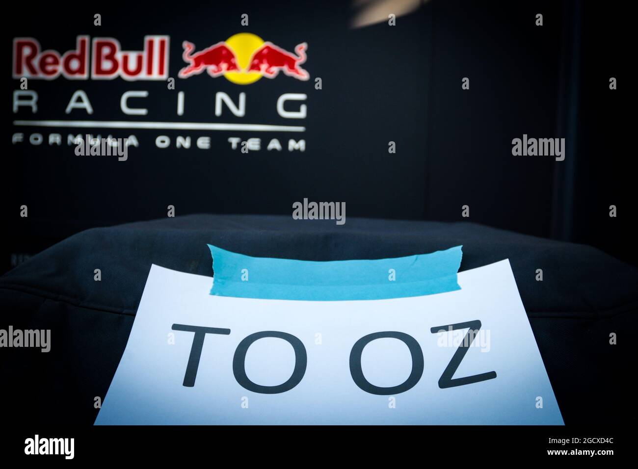 Red bull racing freight hi-res stock photography and images - Alamy