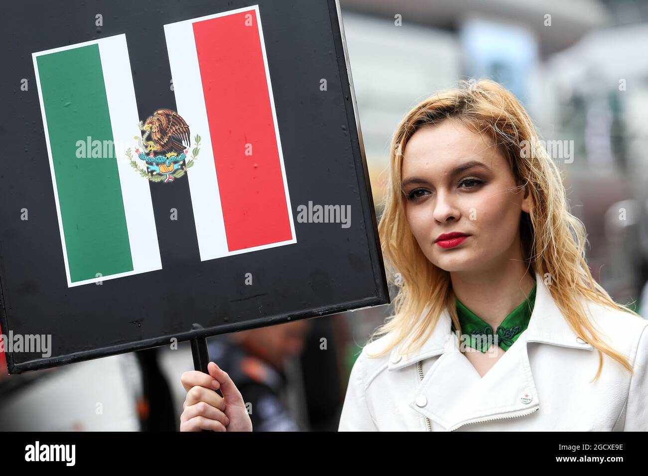 Grid girl china hi-res stock photography and images - Alamy