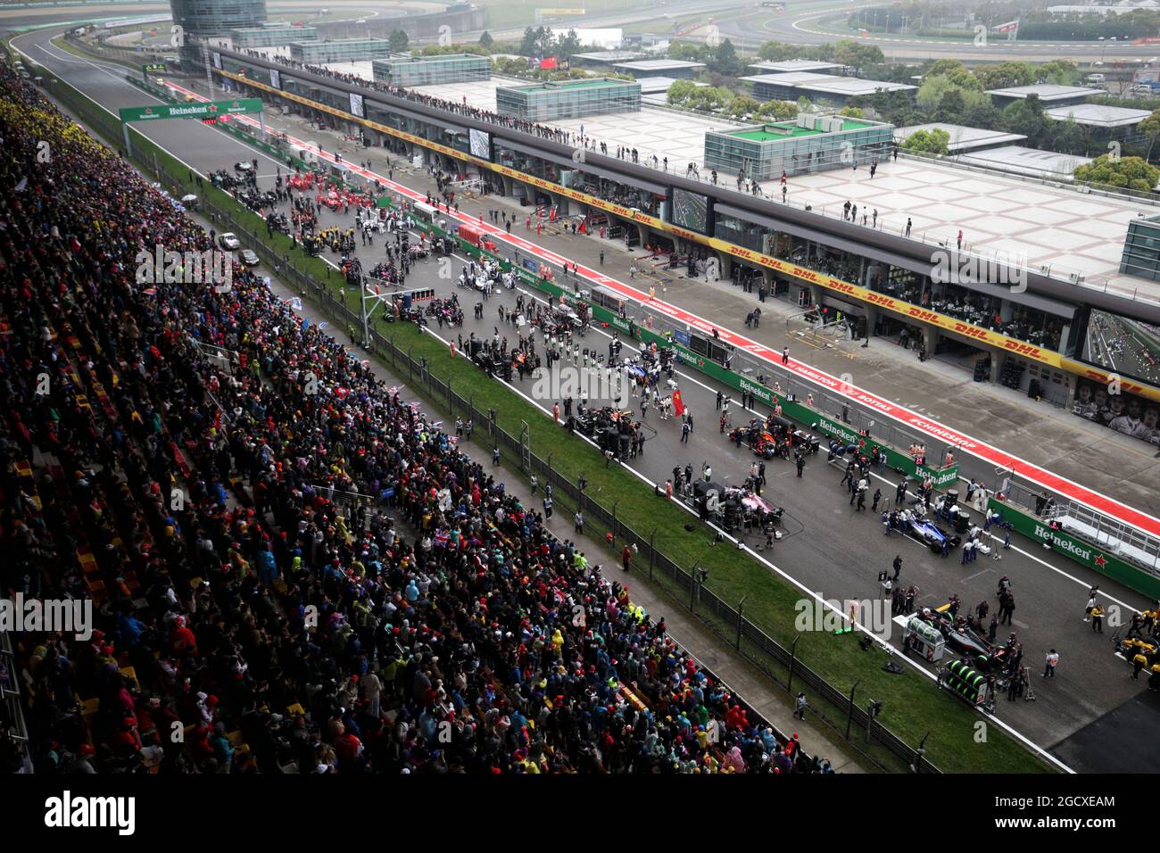 Shanghai grand prix start grid hi-res stock photography and images - Alamy