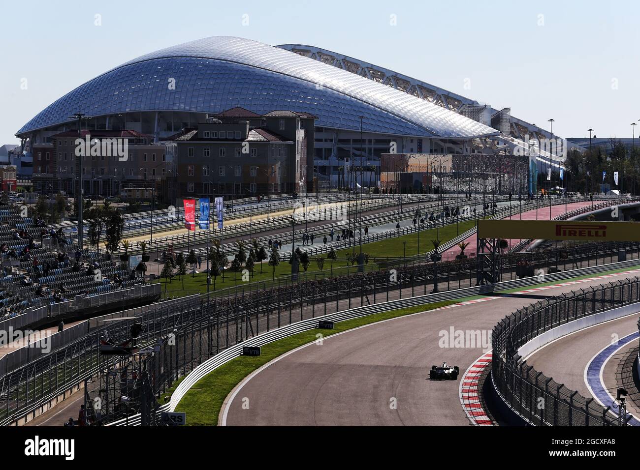 Nico Hulkenberg (GER) Renault Sport F1 Team RS17. Russian Grand Prix ...