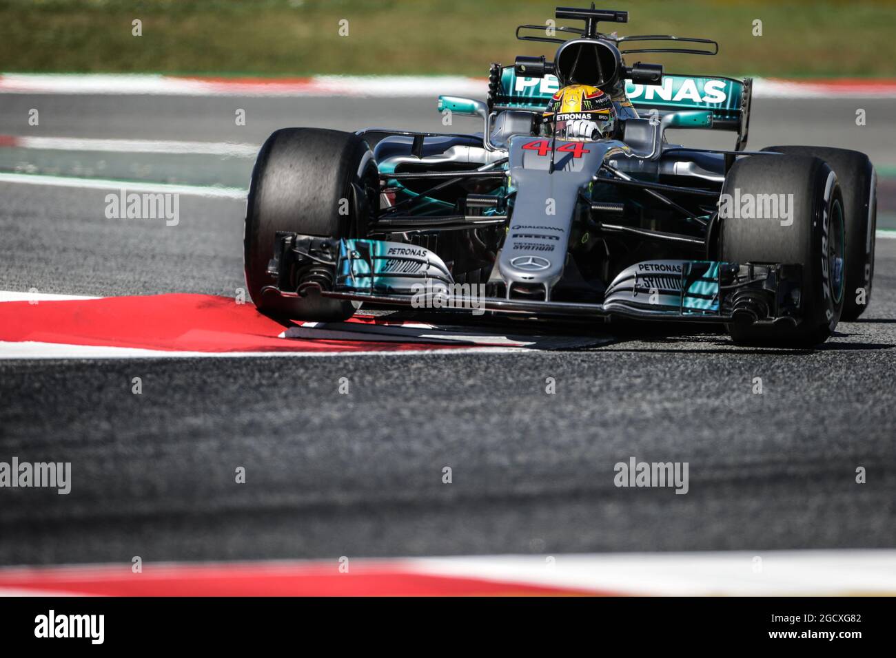 Mercedes amg f1 w08 de lewis hamilton hi-res stock photography and ...