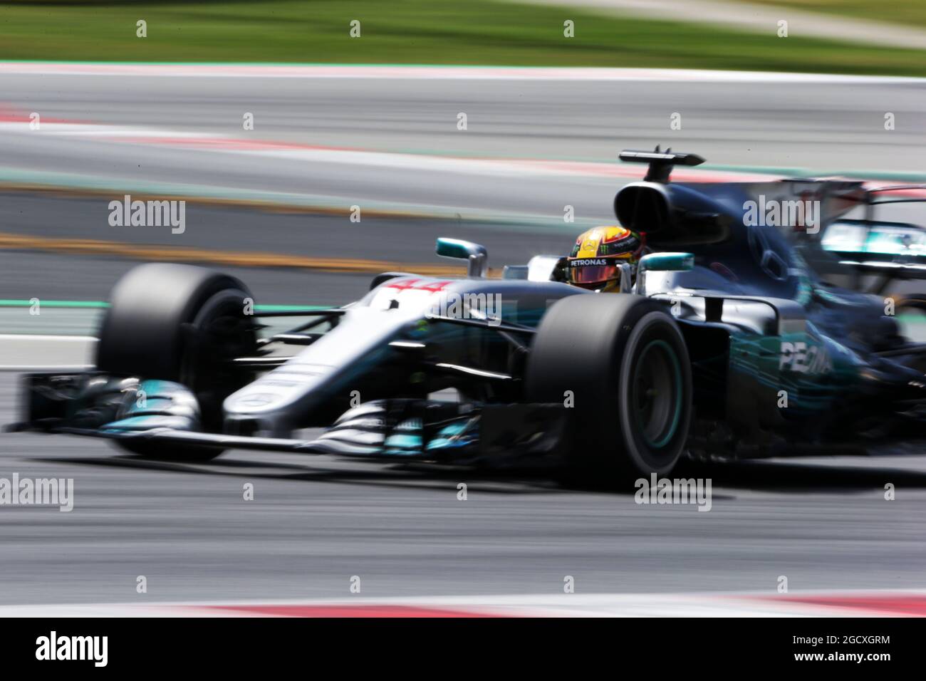 Mercedes amg f1 w08 de lewis hamilton hi-res stock photography and ...