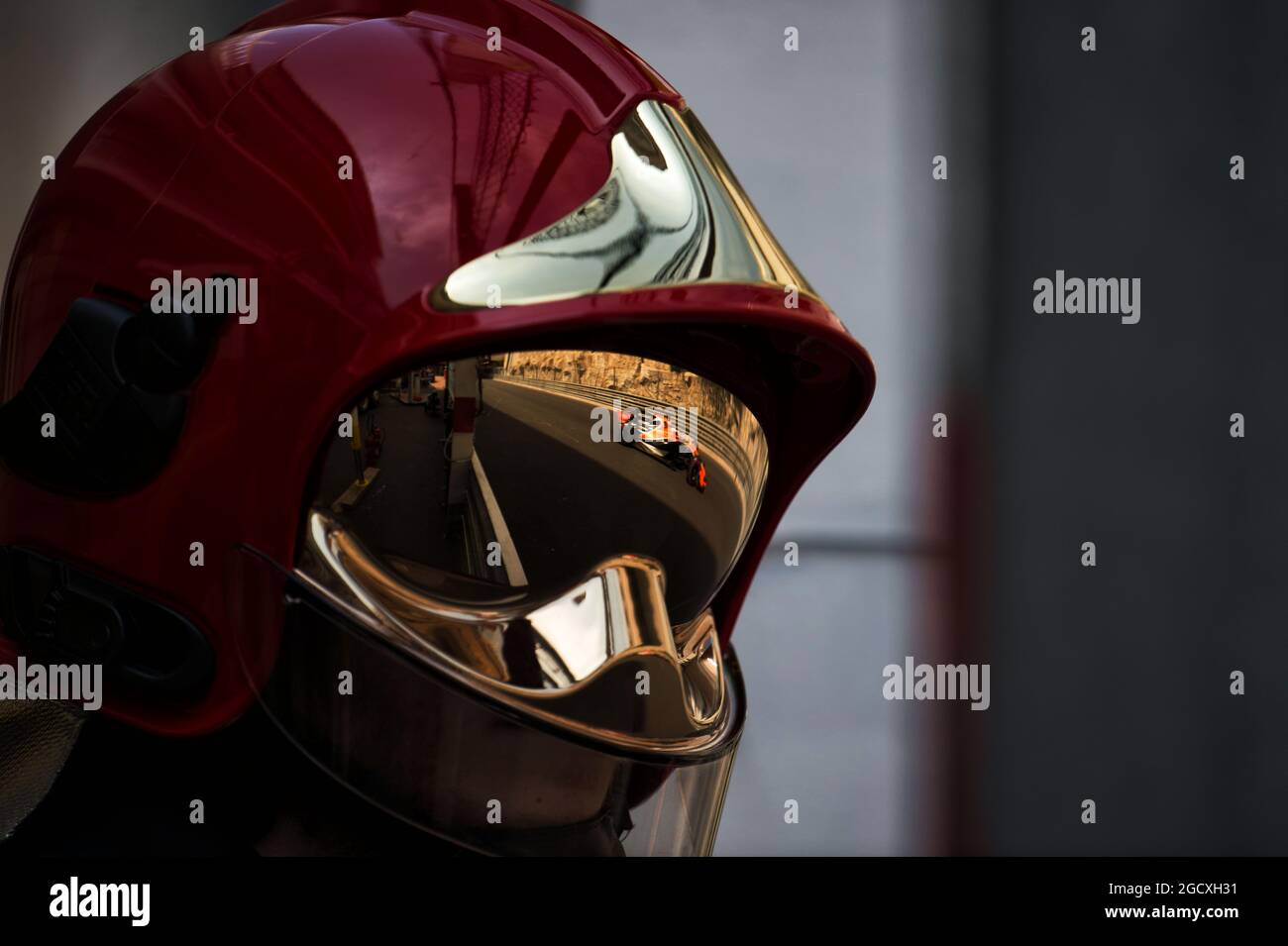 Jenson Button (GBR) McLaren MCL32. Monaco Grand Prix, Thursday 25th May ...