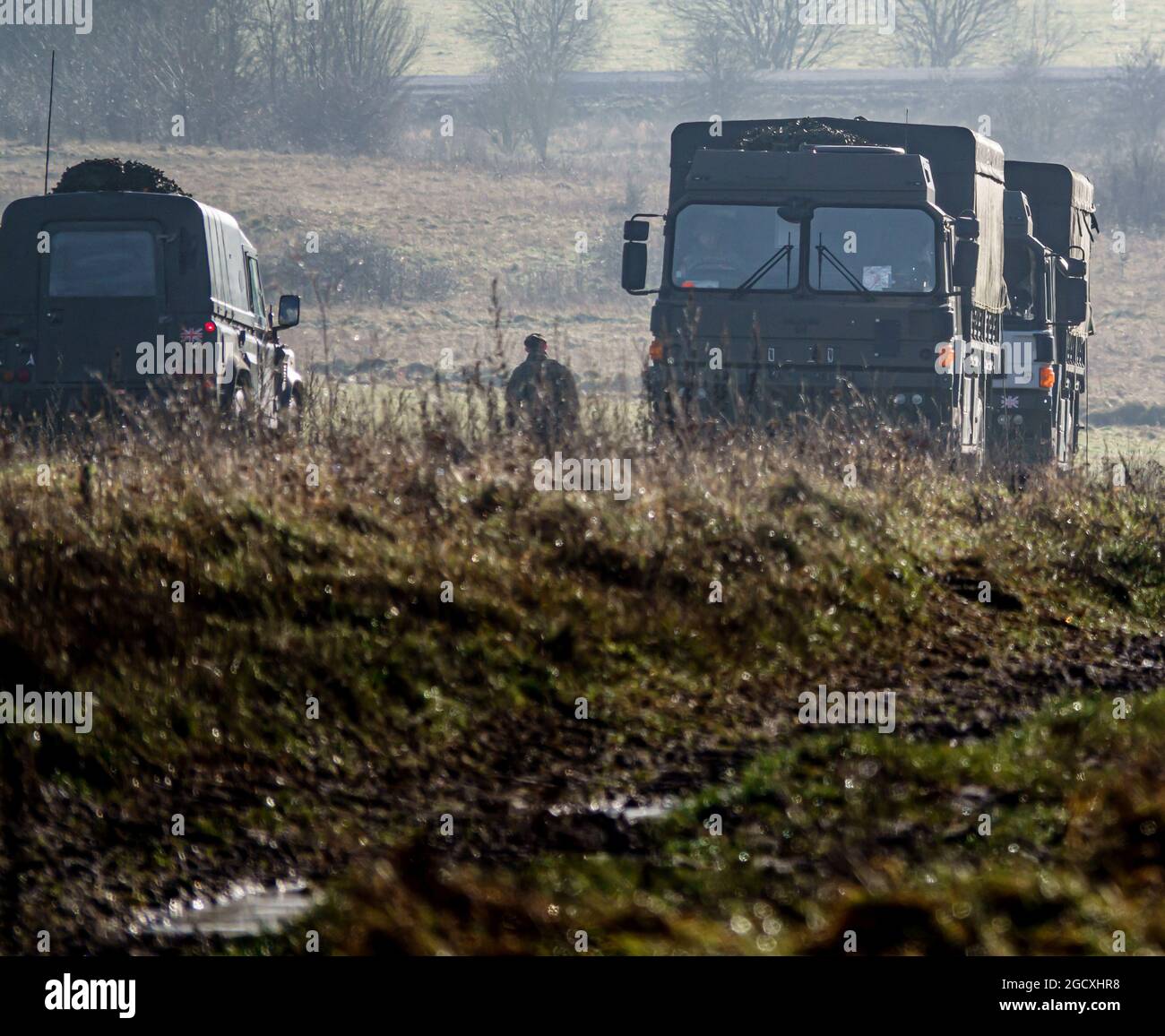 British army MAN SV 4x4 army lorry logistics vehicle truck driving ...