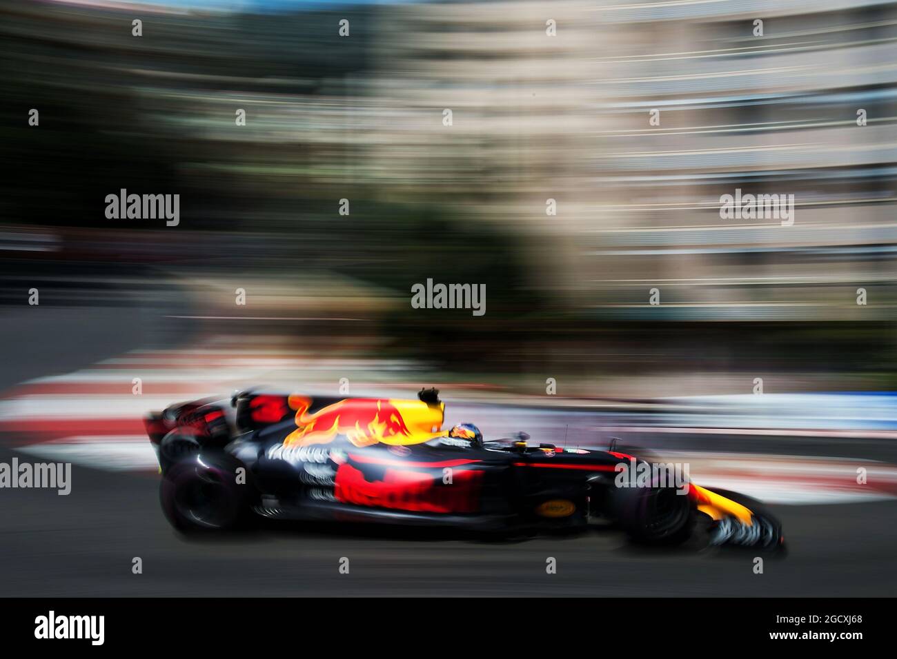 Daniel Ricciardo (AUS) Red Bull Racing RB13. Monaco Grand Prix, Sunday ...