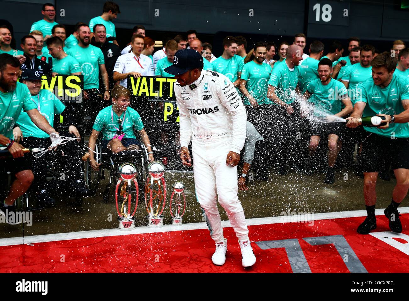 Mercedes amg f1 brother nicolas hamilton hi-res stock photography and ...