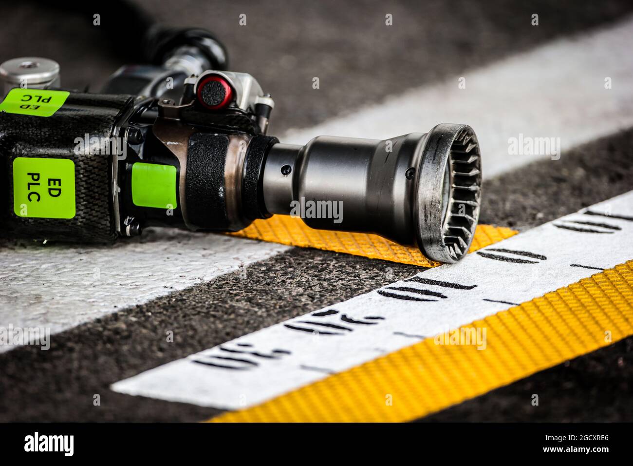 Williams pit stop equipment hi-res stock photography and images - Alamy