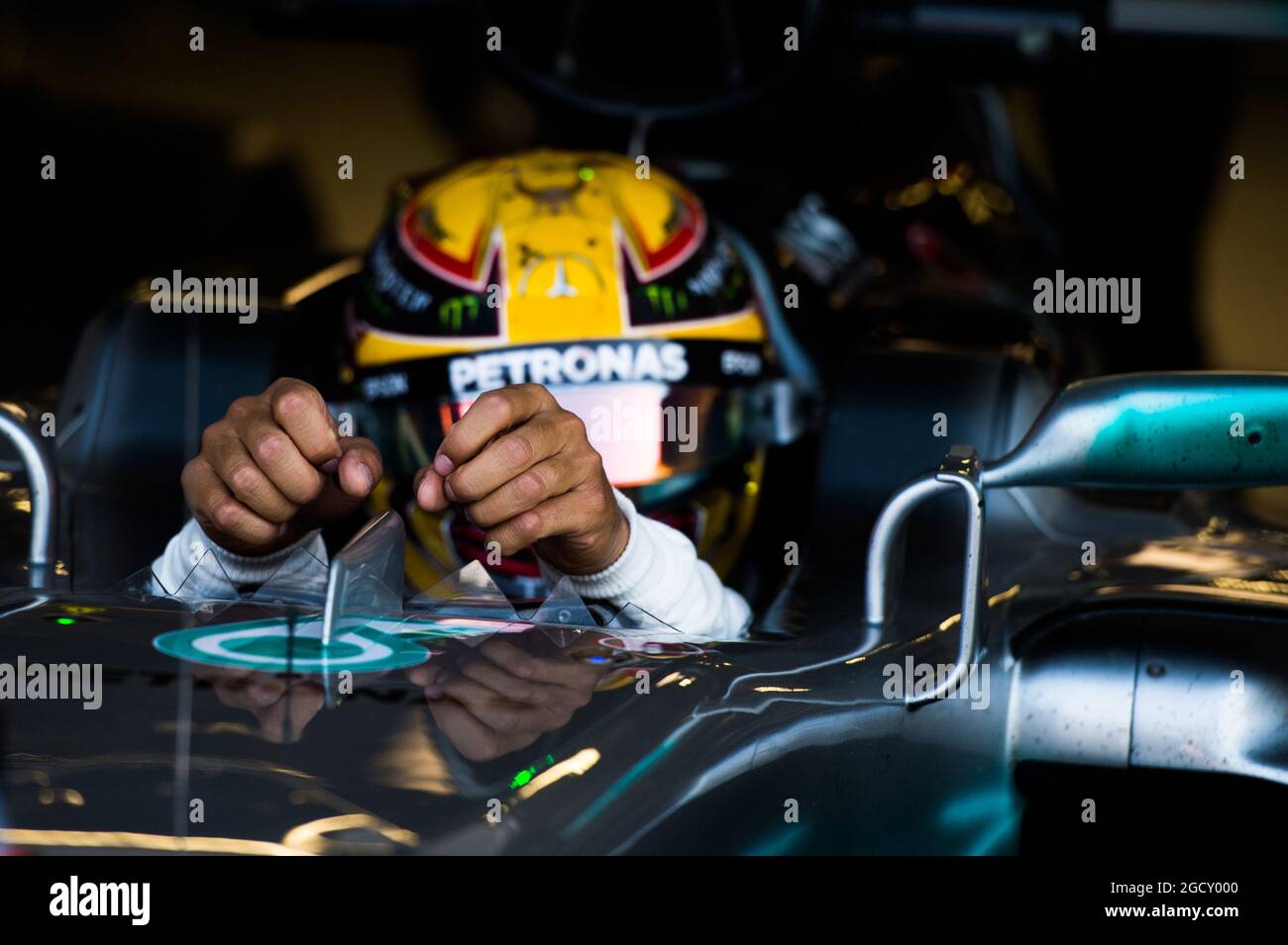 Lewis Hamilton (GBR) Mercedes AMG F1 W08. Mexican Grand Prix, Friday ...