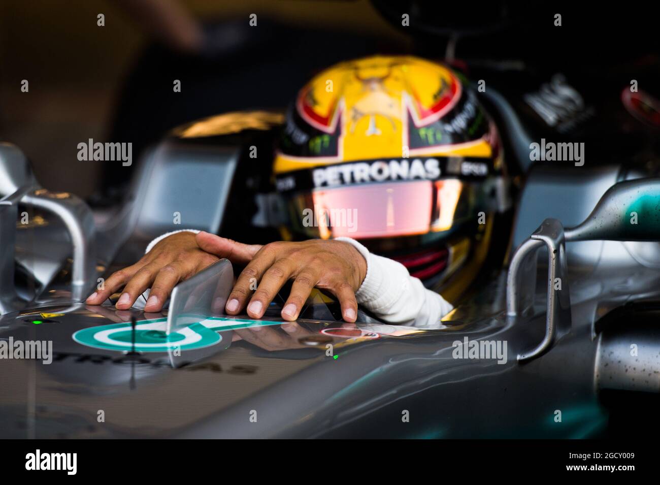 Lewis Hamilton (GBR) Mercedes AMG F1 W08. Mexican Grand Prix, Friday ...