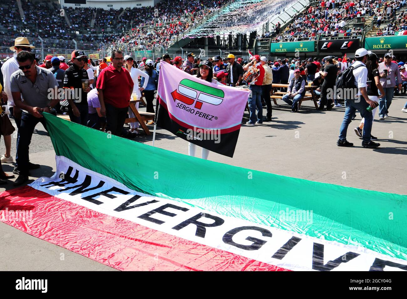 Gp mexico f1 flags hi-res stock photography and images - Alamy