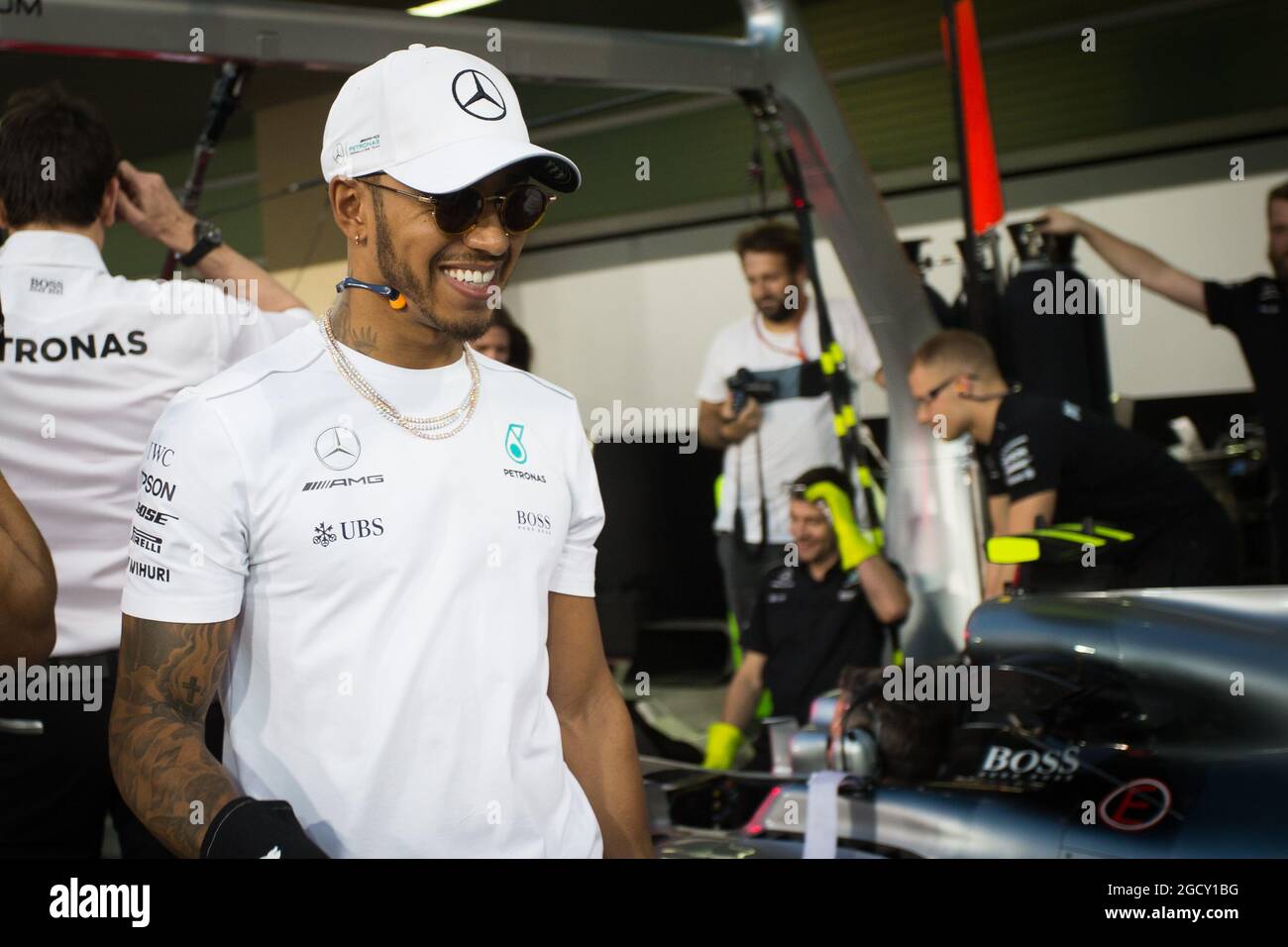 Mercedes amg f1 helps pit stop practice hi-res stock photography and ...