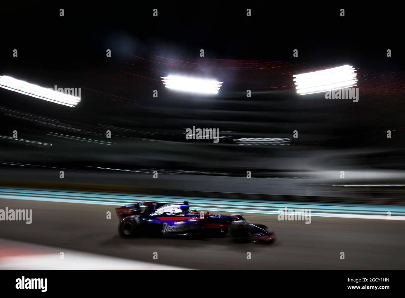 Brendon Hartley (NZL) Scuderia Toro Rosso STR12. Abu Dhabi Grand Prix ...