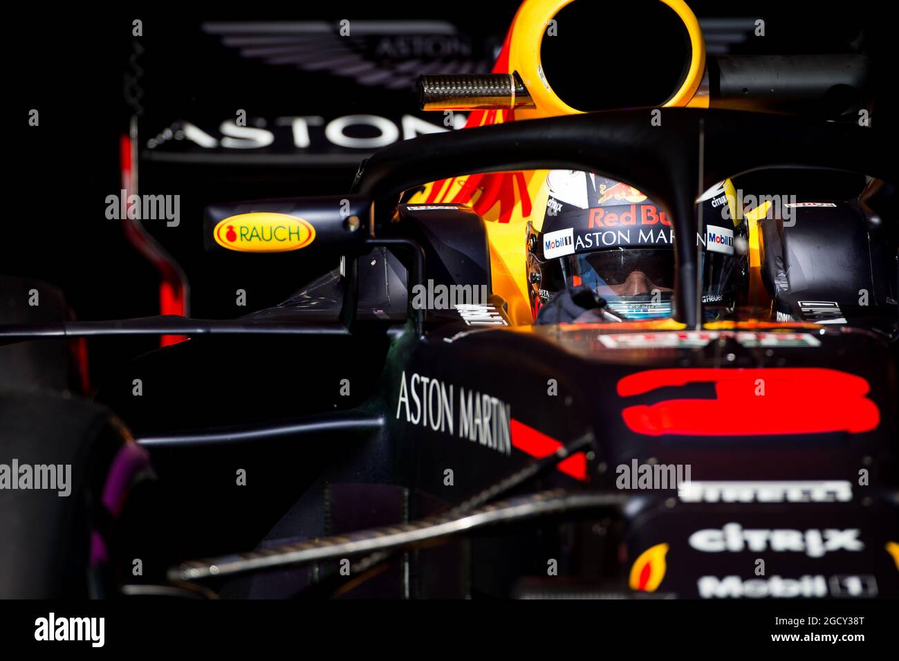 Daniel Ricciardo (AUS) Red Bull Racing RB14. Formula One Testing, Day 2 ...