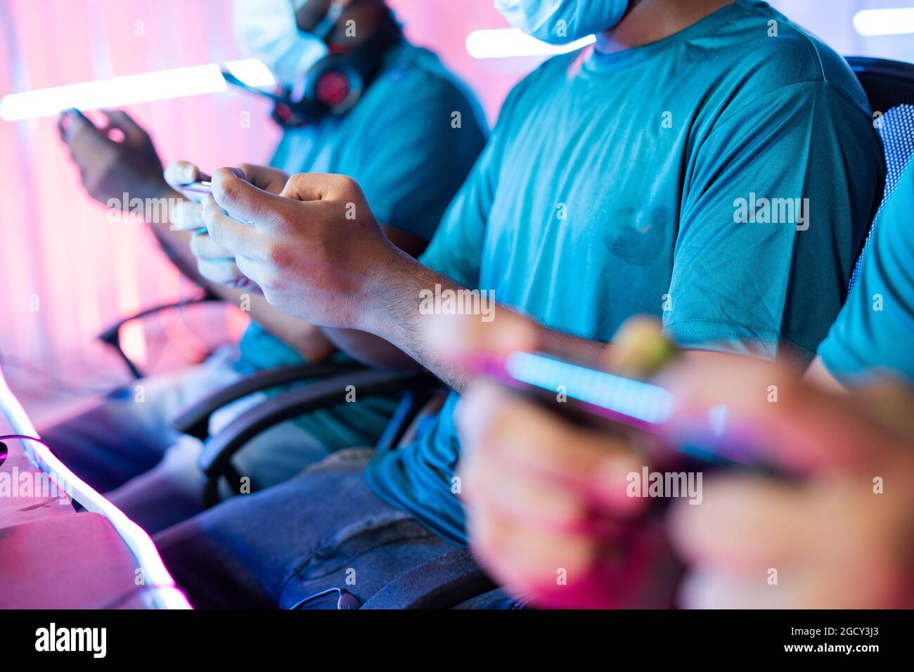 Game on phone hi-res stock photography and images - Alamy