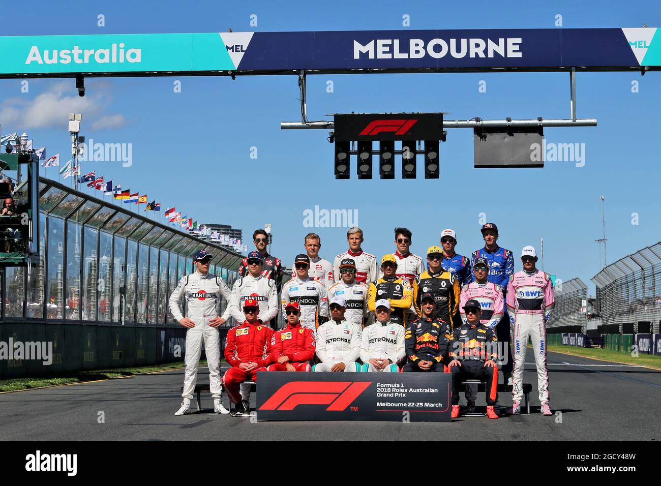 The drivers' start of season group photograph. Australian Grand Prix ...