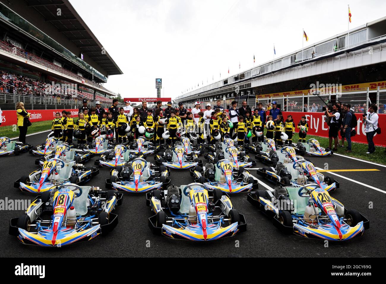 Drivers with karting kids. Spanish Grand Prix, Thursday 10th May 2018 ...