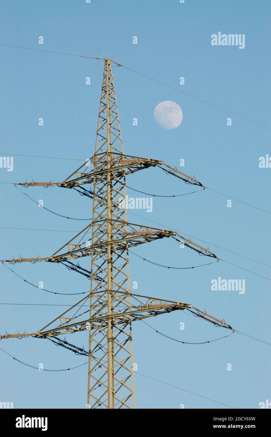 Freileitung strom hi-res stock photography and images - Alamy