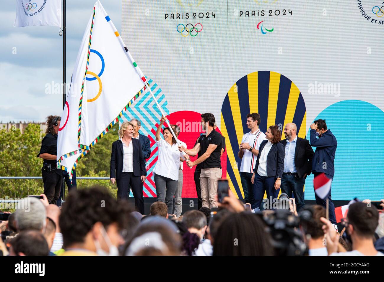 Brigitte Henriques, Anne Hidalgo and Tony Estanguet of France celebrate ...