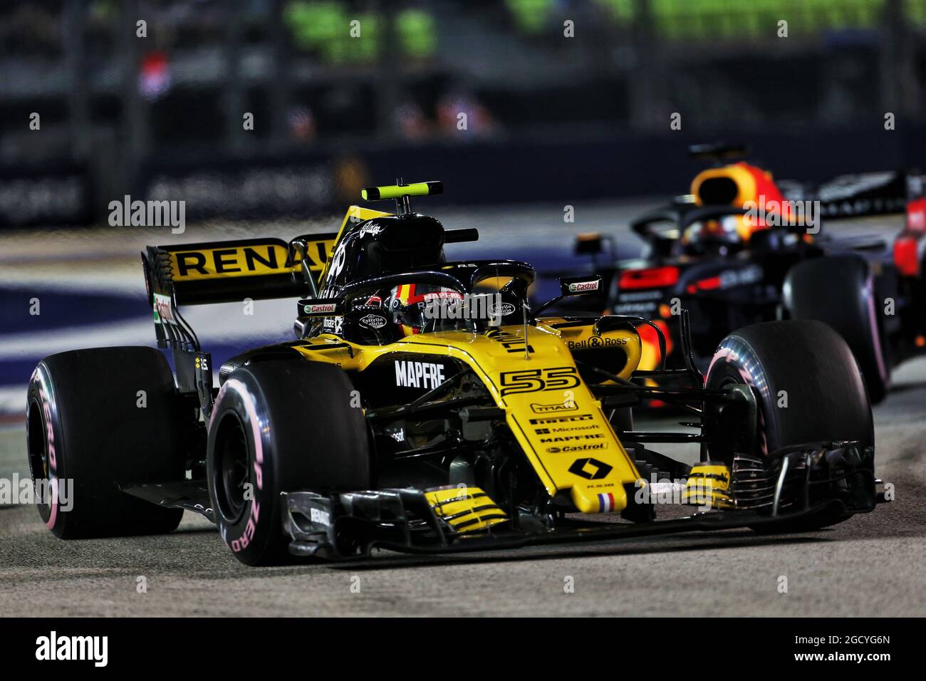 Carlos Sainz Jr (ESP) Renault Sport F1 Team RS18. Singapore Grand Prix, Friday 14th September ...