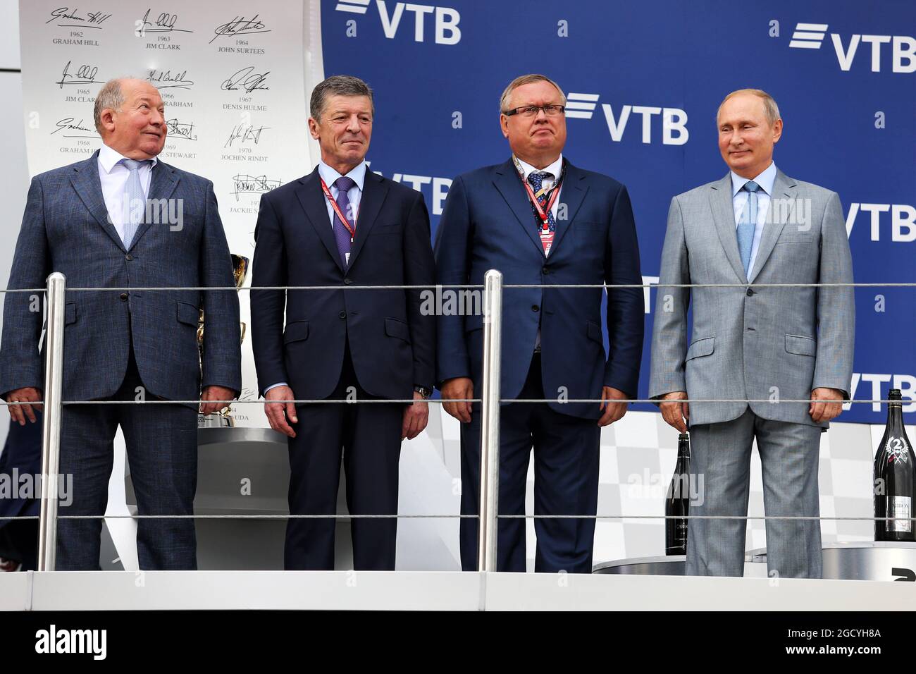 President vladimir putin left deputy hi-res stock photography and ...