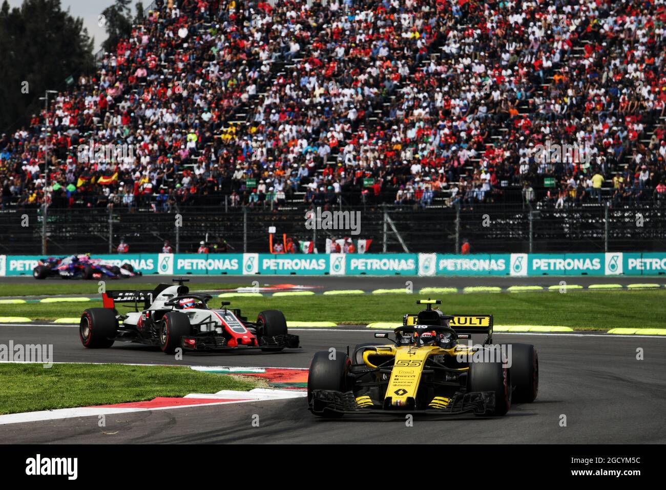 Carlos Sainz Jr (ESP) Renault Sport F1 Team RS18. Mexican Grand Prix ...
