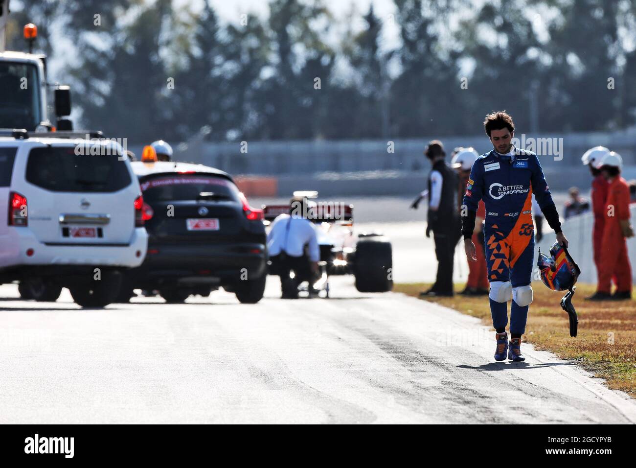 Formula 1 pit lane hi-res stock photography and images - Alamy