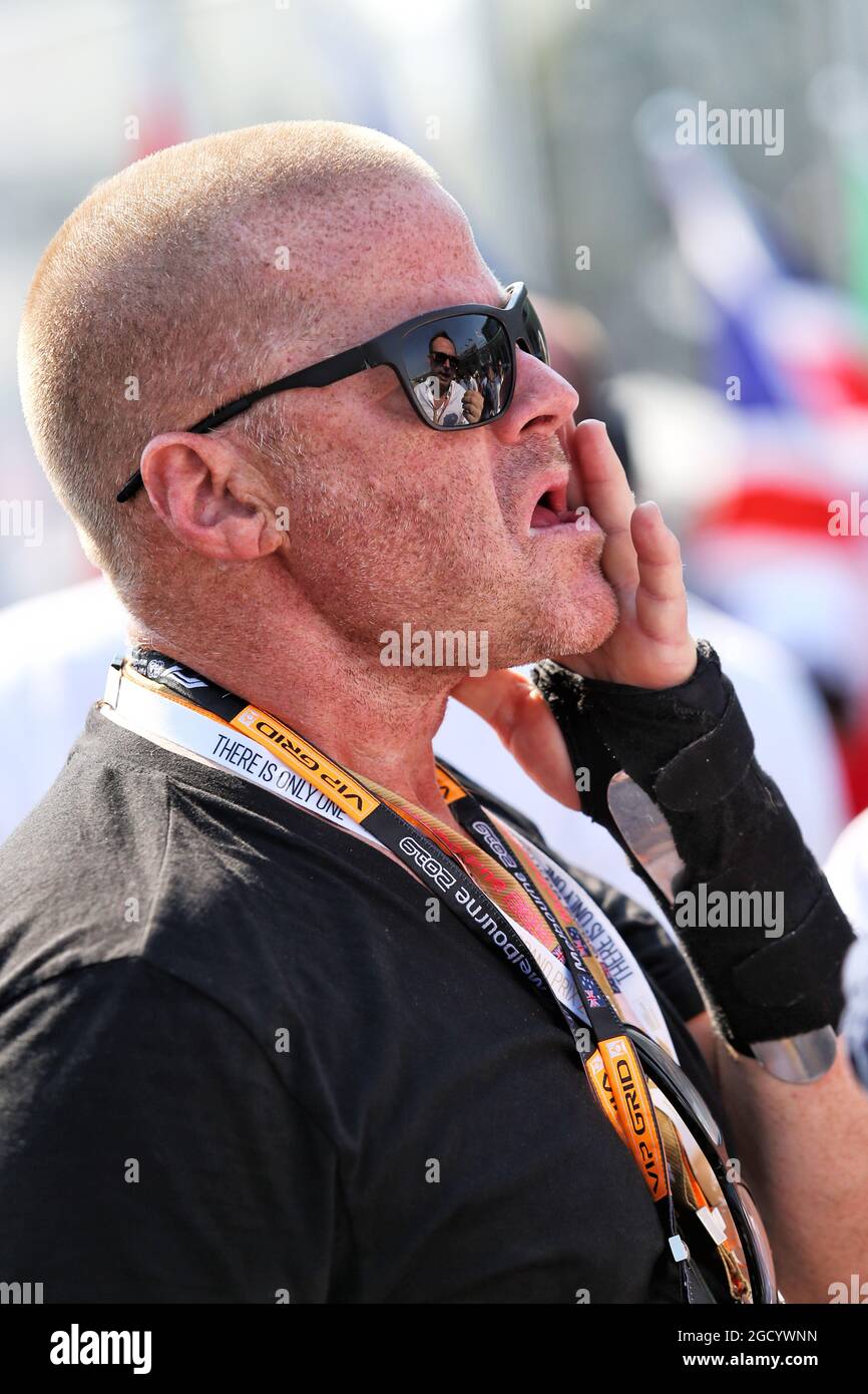 Celebrity chef on grid hi-res stock photography and images - Alamy