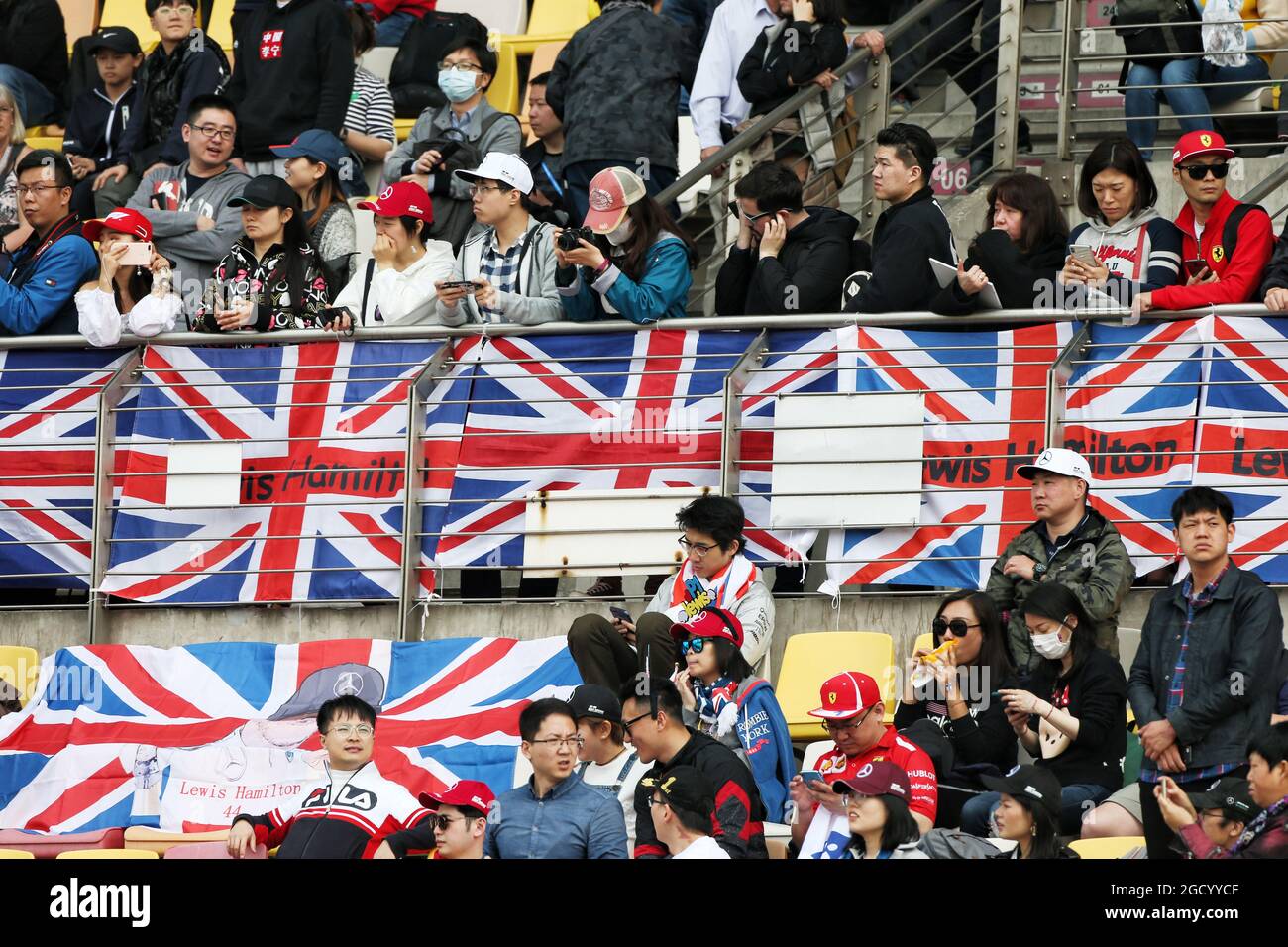 Lewis Hamilton (GBR) Mercedes AMG F1 fans in the grandstand. Chinese ...