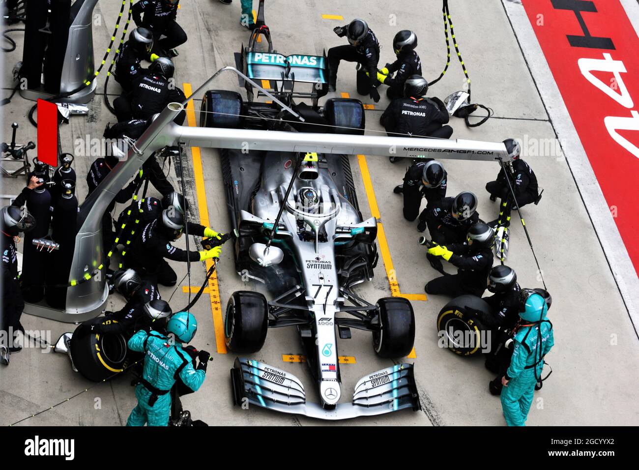 Mercedes amg f1 w10 makes a pit stop hi-res stock photography and images - Alamy