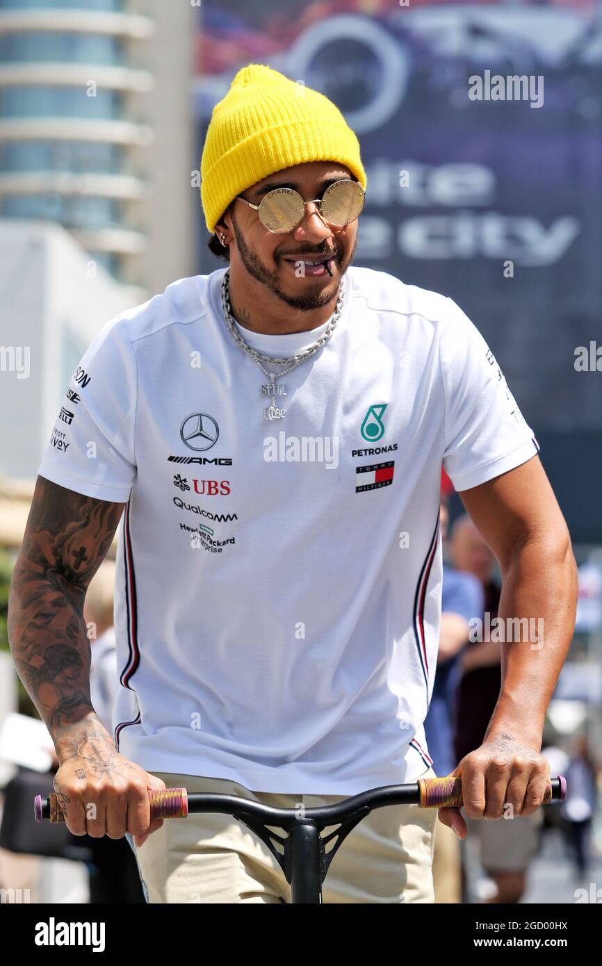 Lewis hamilton baku circuit hi-res stock photography and images - Alamy
