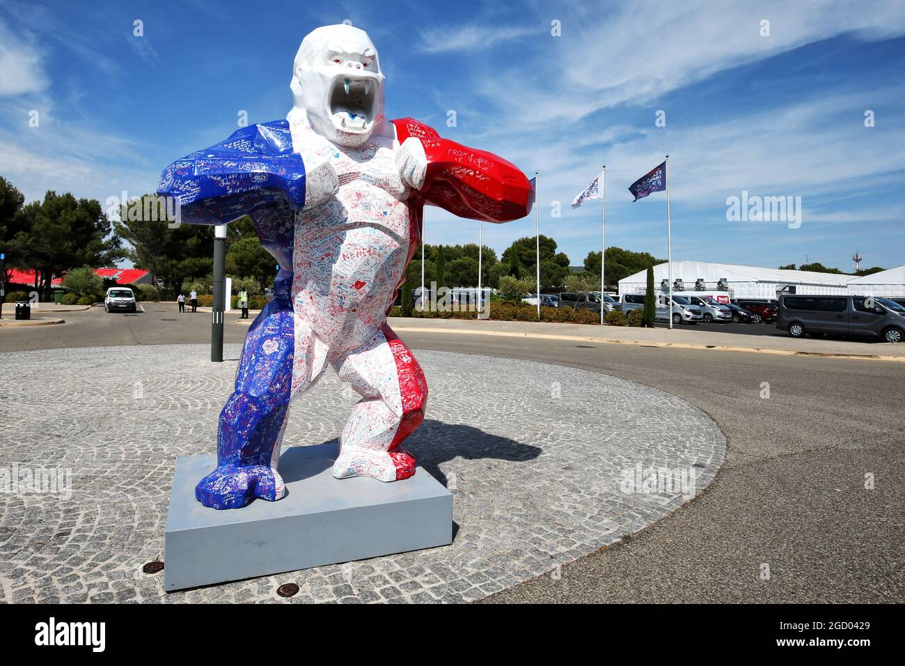 Circuit atmosphere - ape statue. French Grand Prix, Thursday 20th June ...