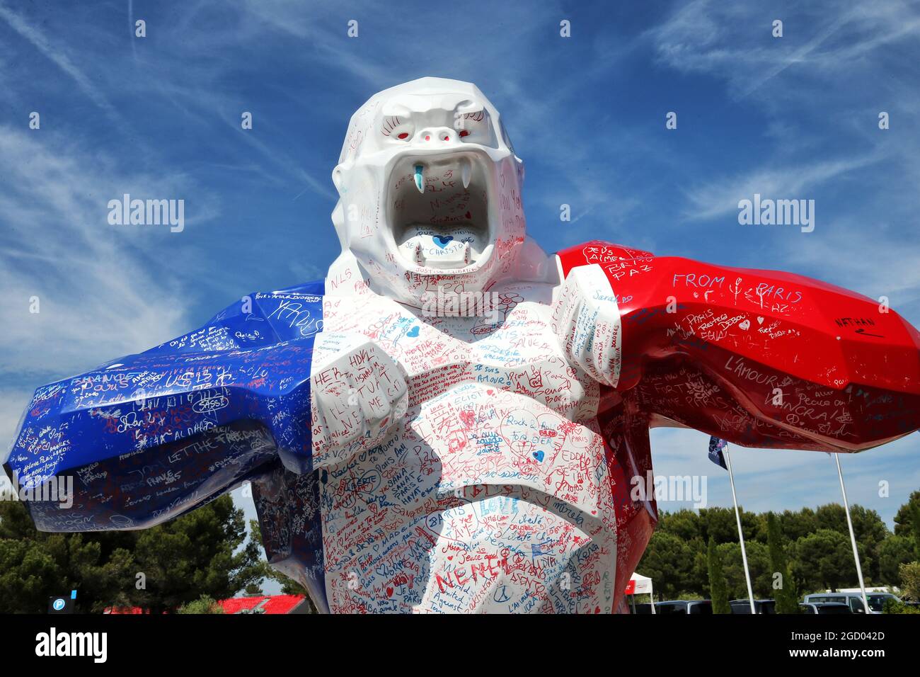 Circuit atmosphere - ape statue. French Grand Prix, Thursday 20th June ...