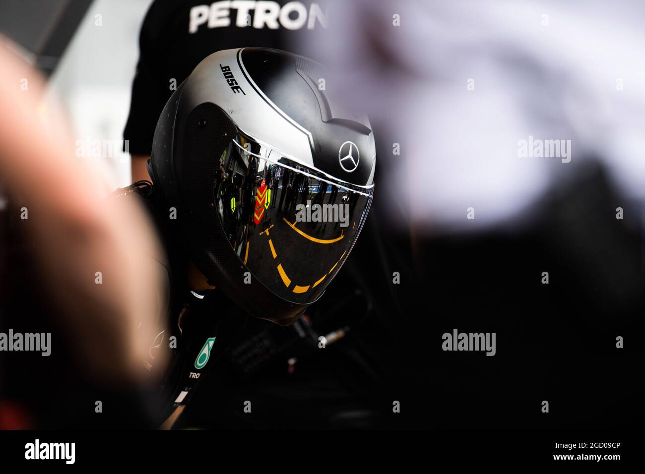 Mercedes amg f1 make a pit stop hi-res stock photography and images - Alamy