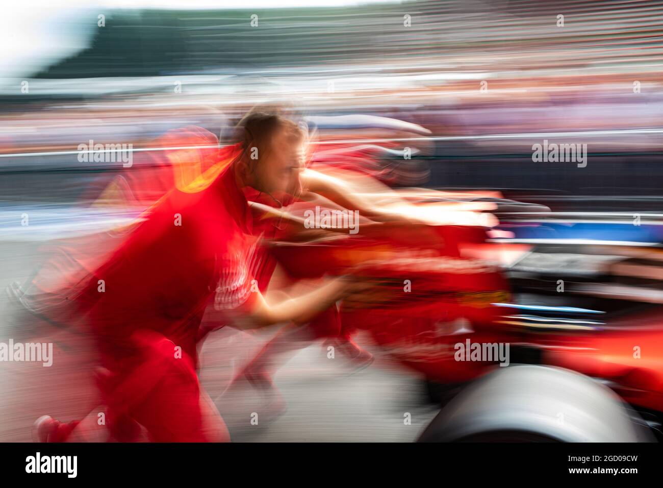 Ferrari mechanics practice a pit stop hi-res stock photography and ...