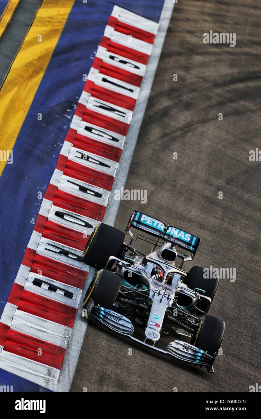 Lewis Hamilton (GBR) Mercedes AMG F1 W10. Singapore Grand Prix ...