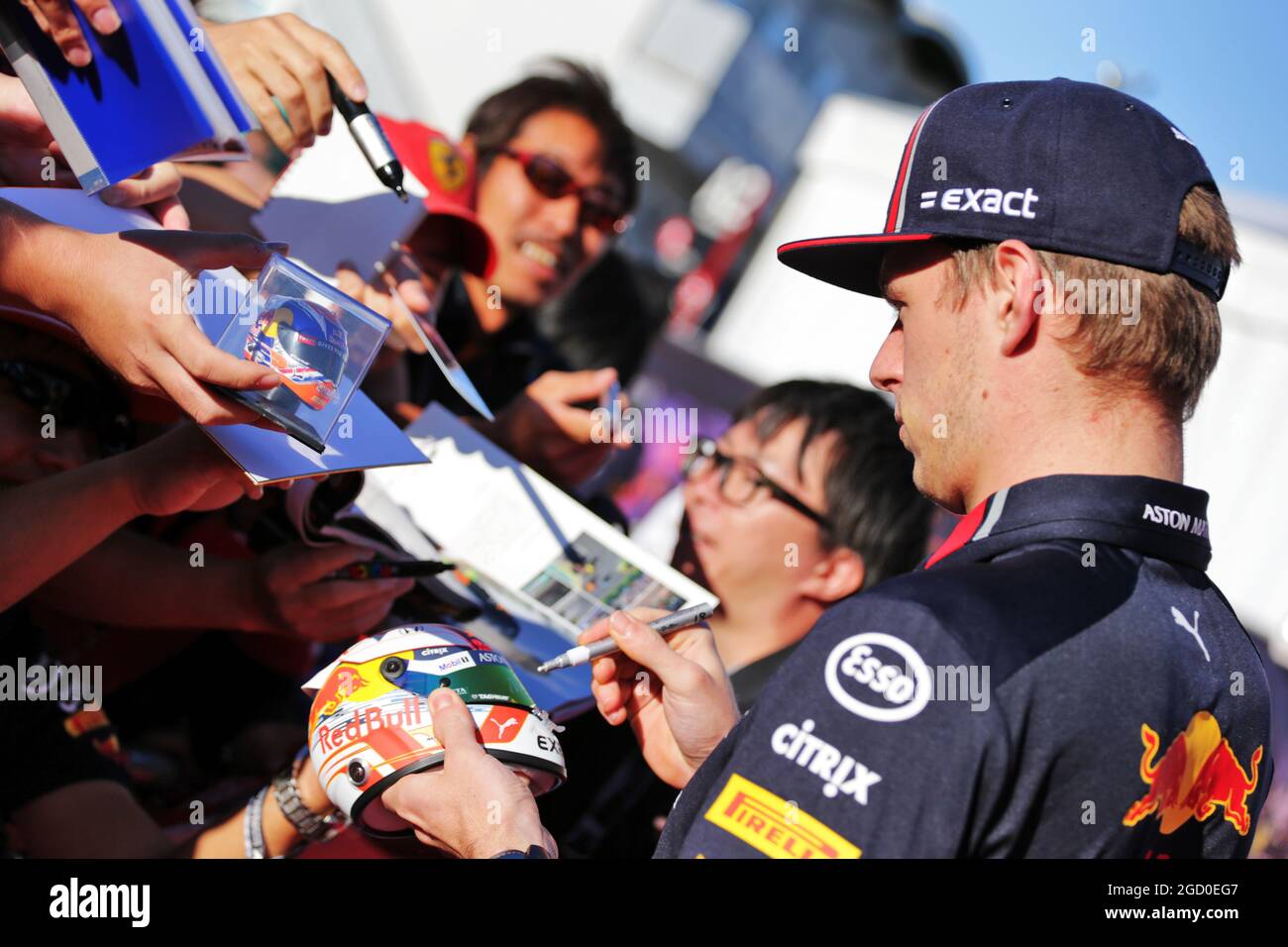 Max Verstappen (NLD) Red Bull Racing signs autographs for the fans ...