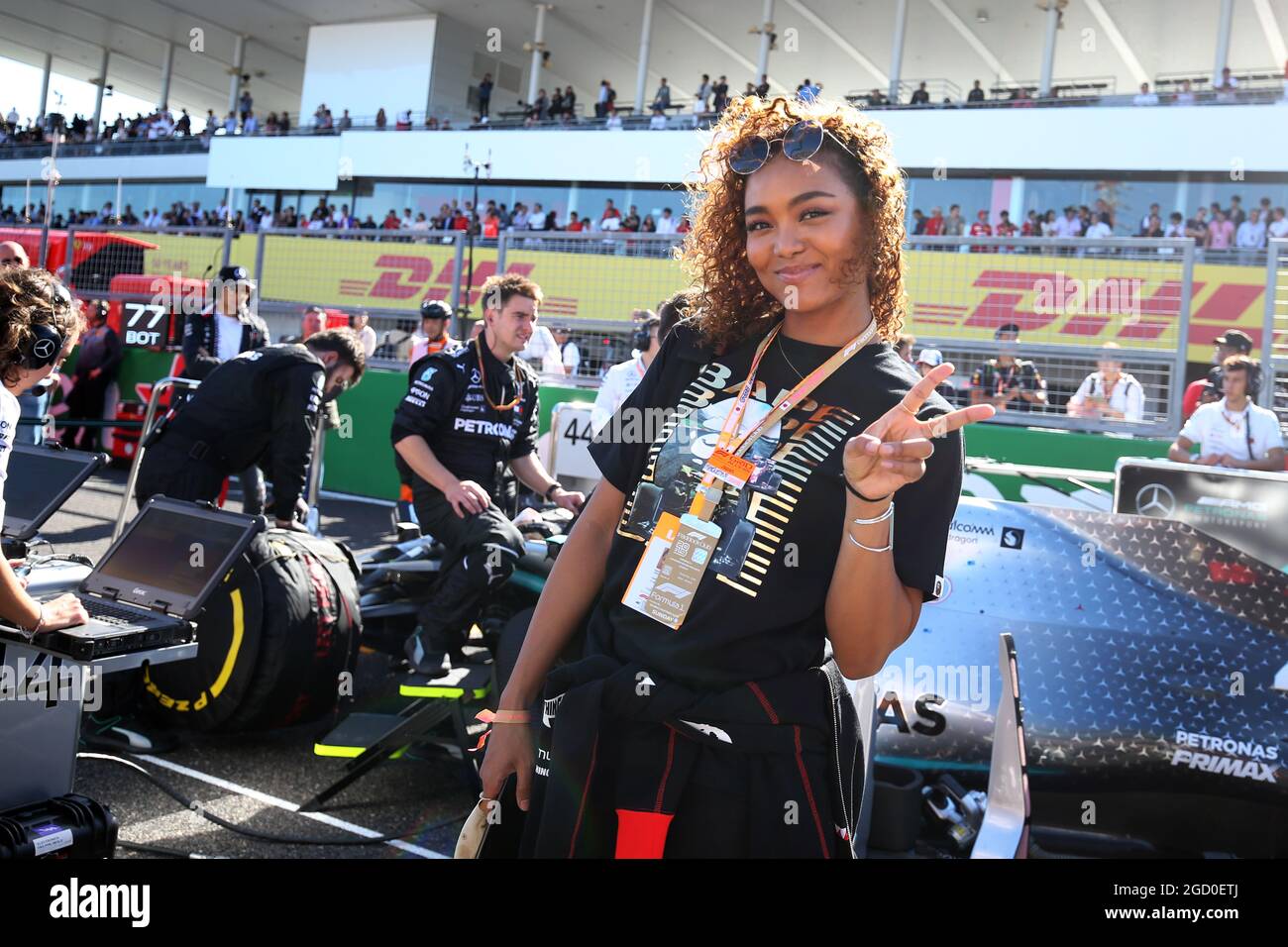 Crystal Kay (JPN) Singer, on the grid. Japanese Grand Prix, Sunday 13th ...