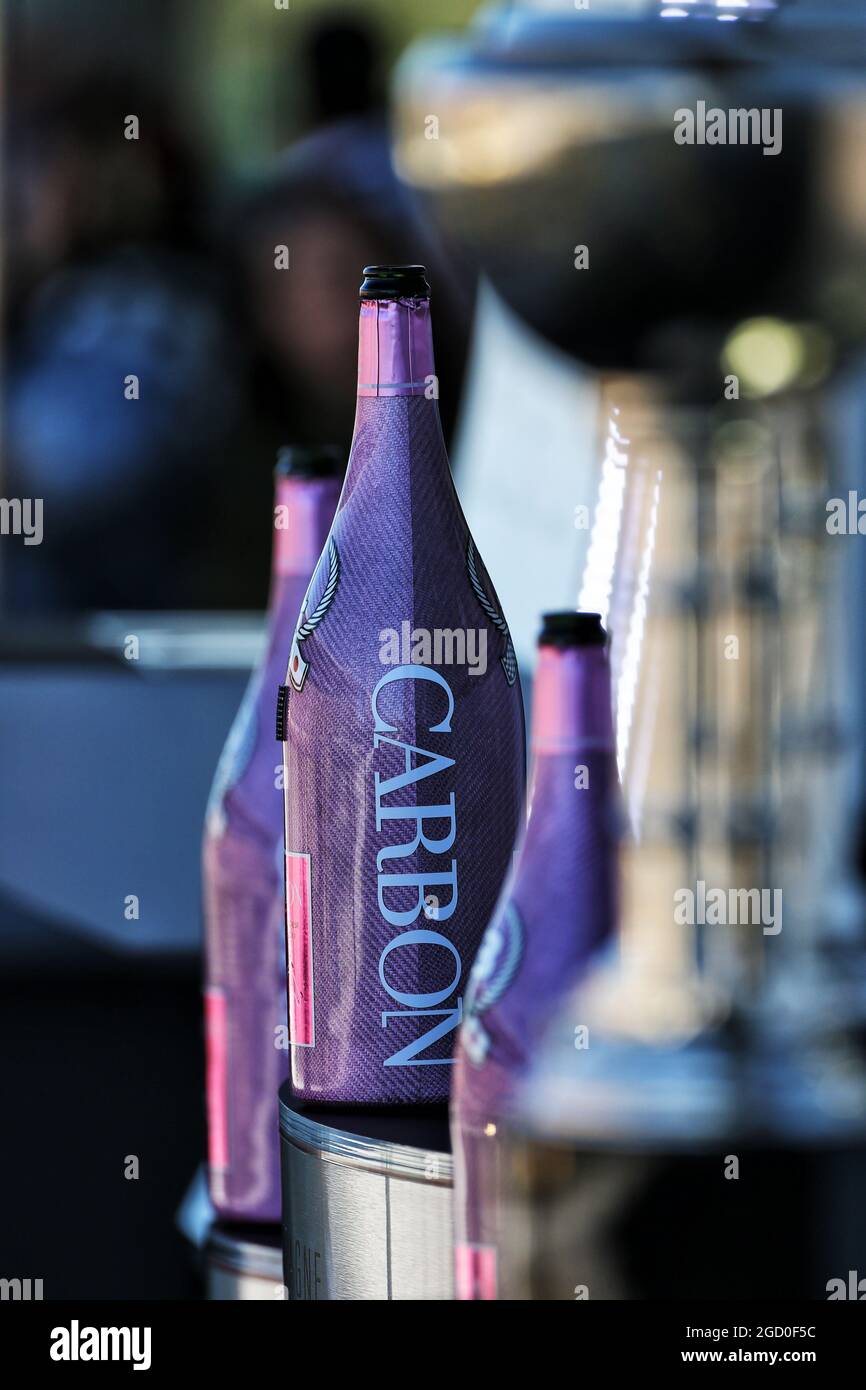 Carbon Champagne on the podium. Japanese Grand Prix, Sunday 13th ...