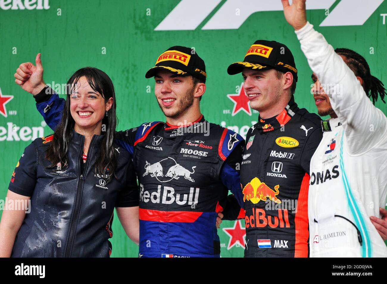 The podium (L to R): Hannah Schmitz (GBR) Red Bull Racing Senior ...
