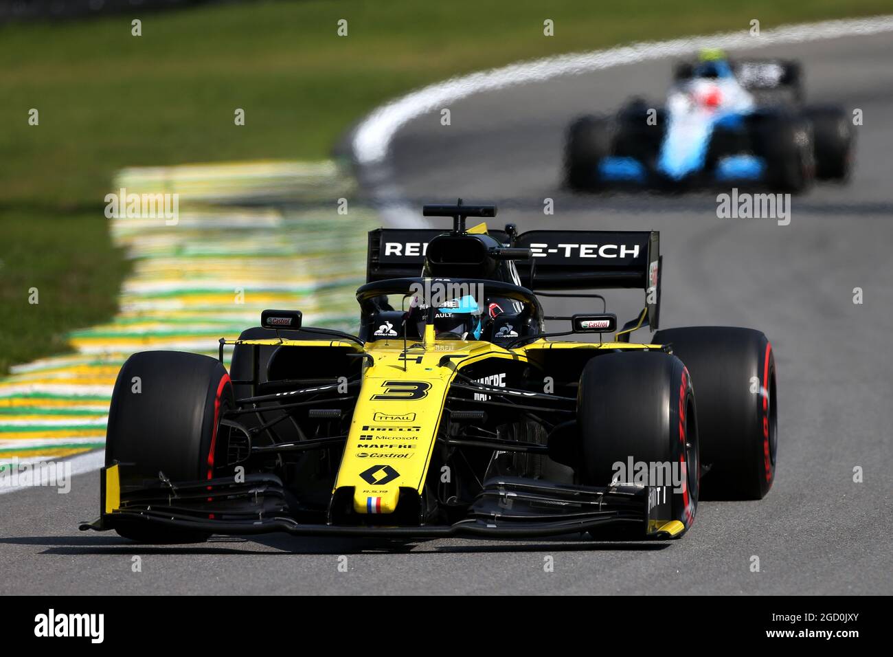 Daniel Ricciardo (AUS) Renault F1 Team RS19. Brazilian Grand Prix ...