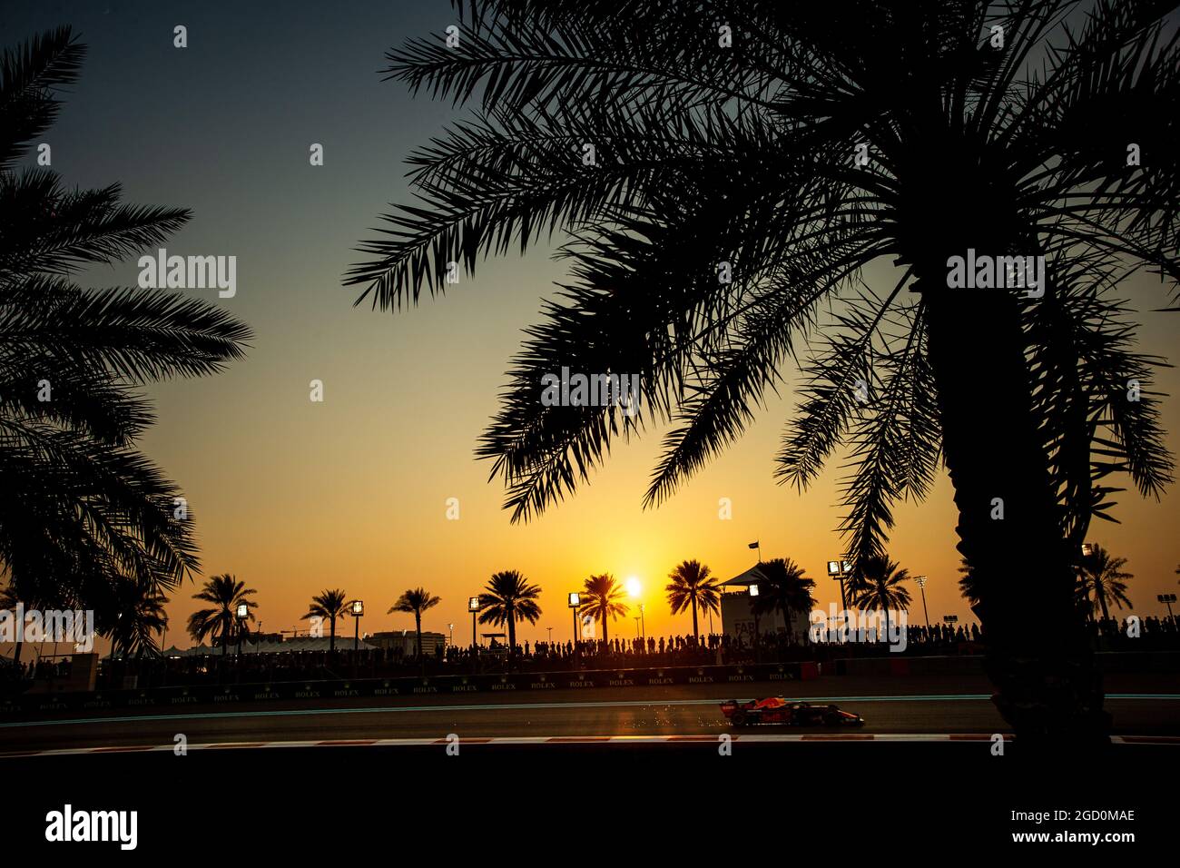 Alexander Albon (THA) Red Bull Racing RB15. Abu Dhabi Grand Prix ...