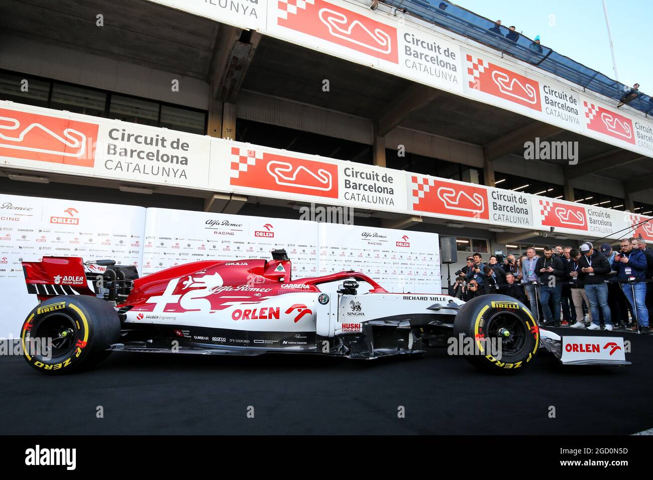 The Alfa Romeo Racing C39 is revealed. Formula One Testing, Day 1 ...