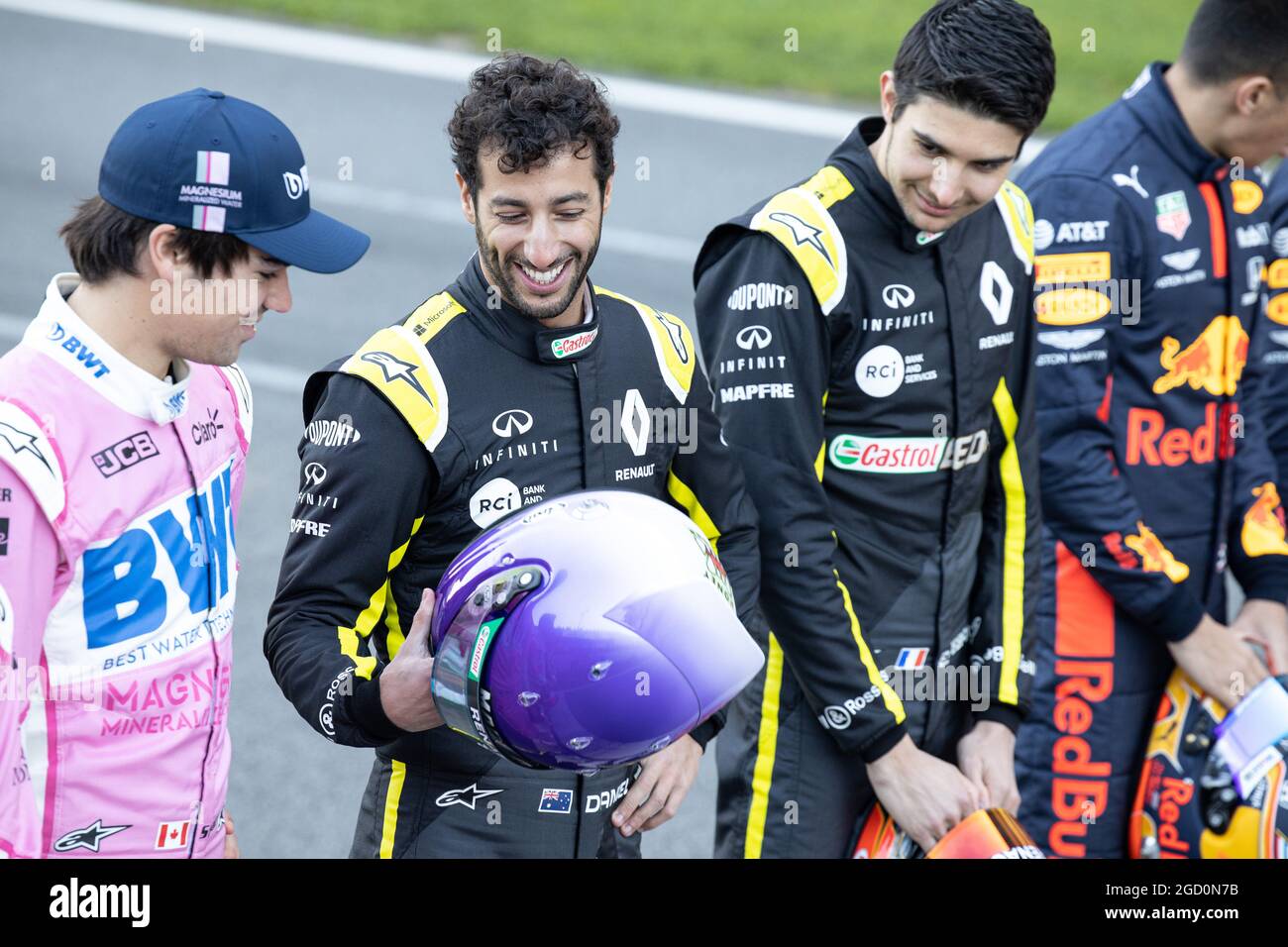 Racing point f1 team at a drivers group photograph hi-res stock ...