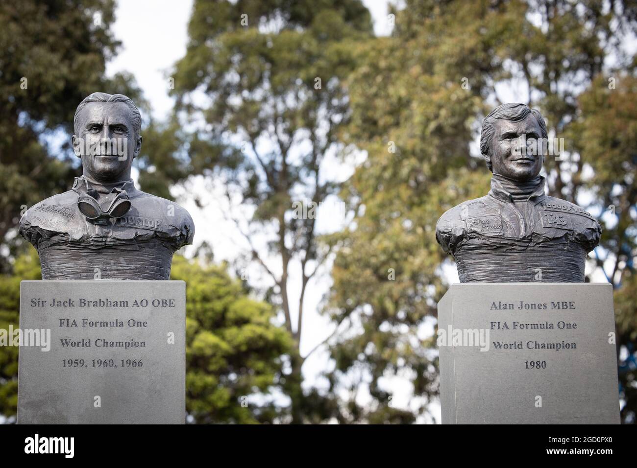 Circuit atmosphere - busts of Sir Jack Brabham and Alan Jones ...