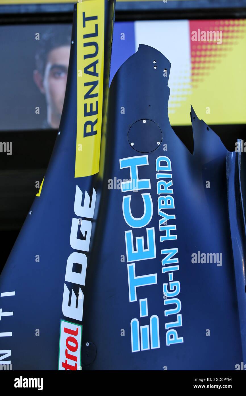 Renault f1 engine hi-res stock photography and images - Alamy