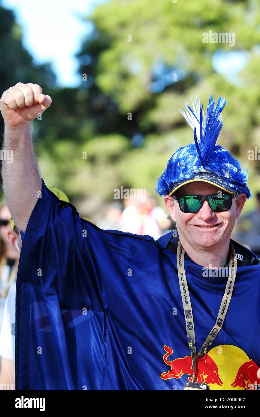 Circuit atmosphere - Red Bull Racing fan. Australian Grand Prix ...