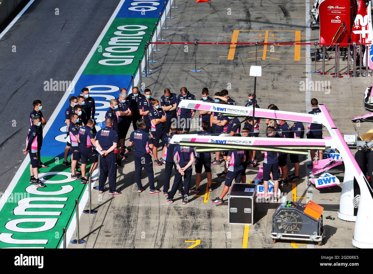 Racing point f1 team mechanics in pits hi-res stock photography and ...