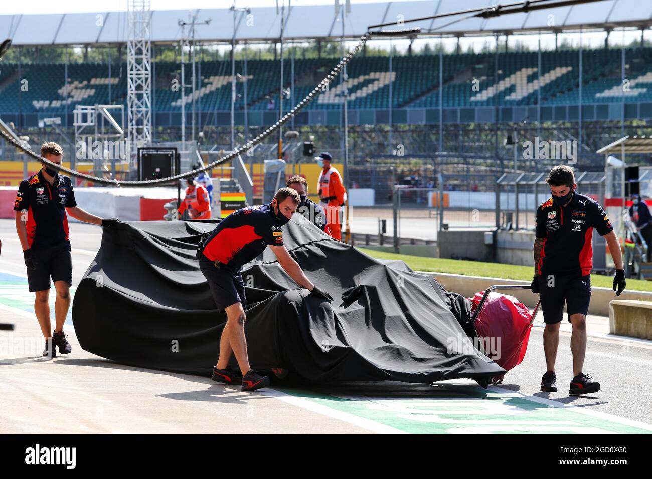 Red bull racing rb16 in pits hi-res stock photography and images - Alamy